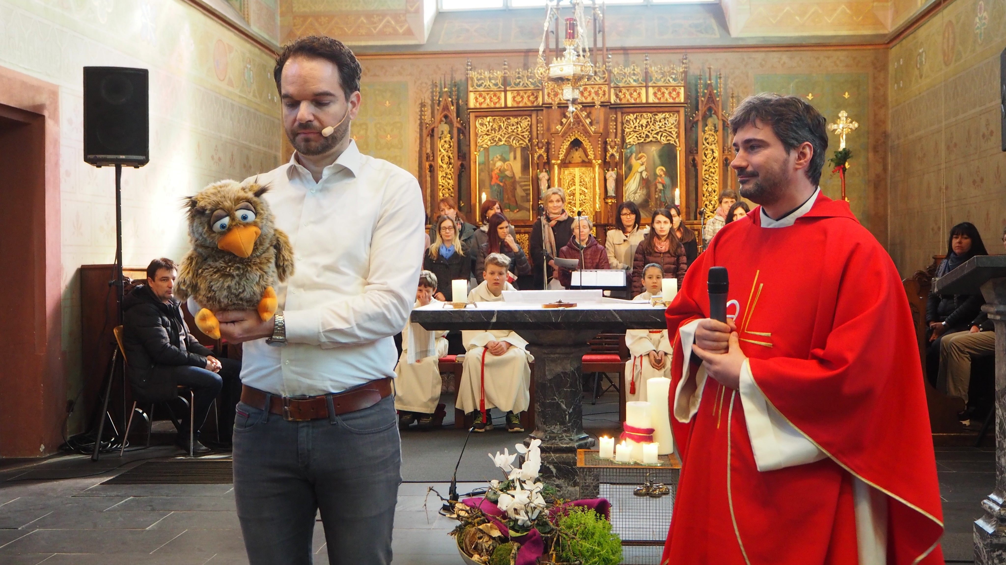 Esel Rocky, Rabe Charley und die Kirche - Weiler | VOL.AT