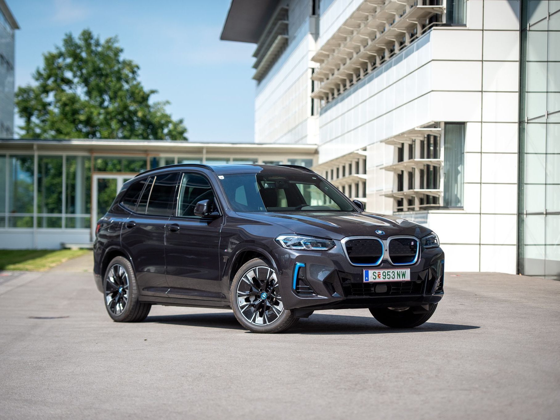 So gut ist das Elektro-SUV iX3 von BMW - VOL.AT