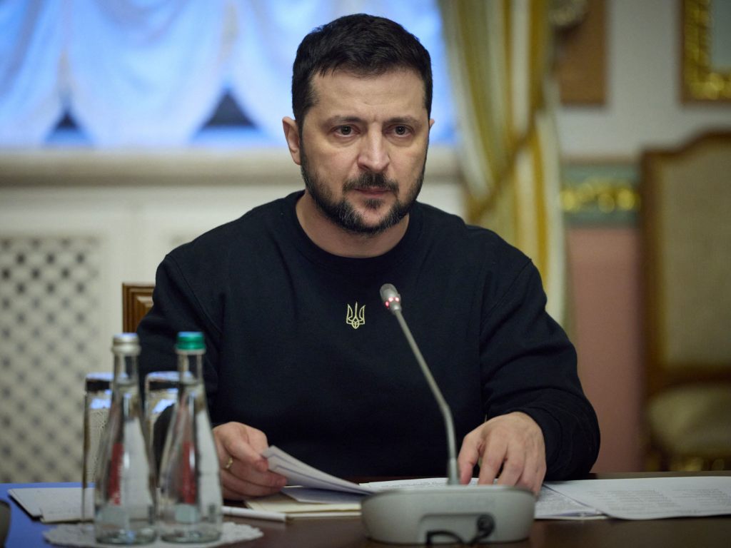 Selenskyj fordert bei EU-Gipfel moderne Kampfjets vom Westen - Ukraine-Krieg -- VOL.AT