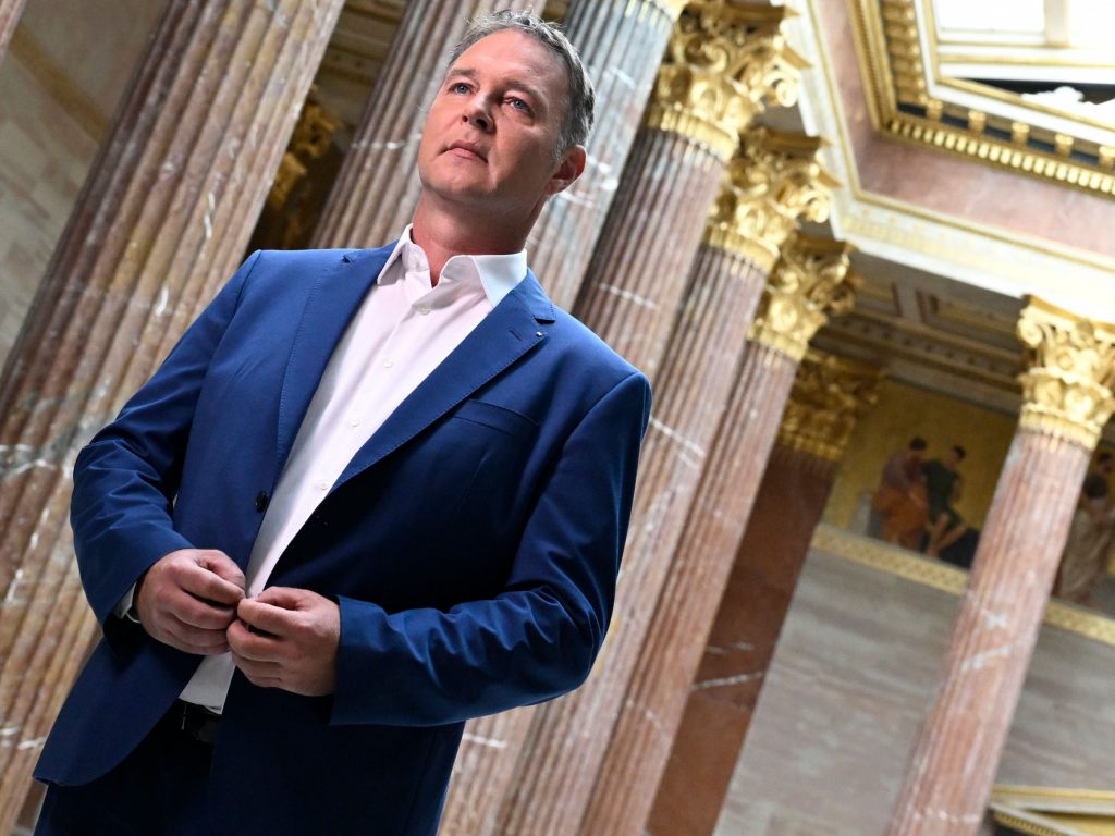 Nationalrat: SPÖ stellt Misstrauensantrag gegen gesamte Regierung - Politik -- VOL.AT