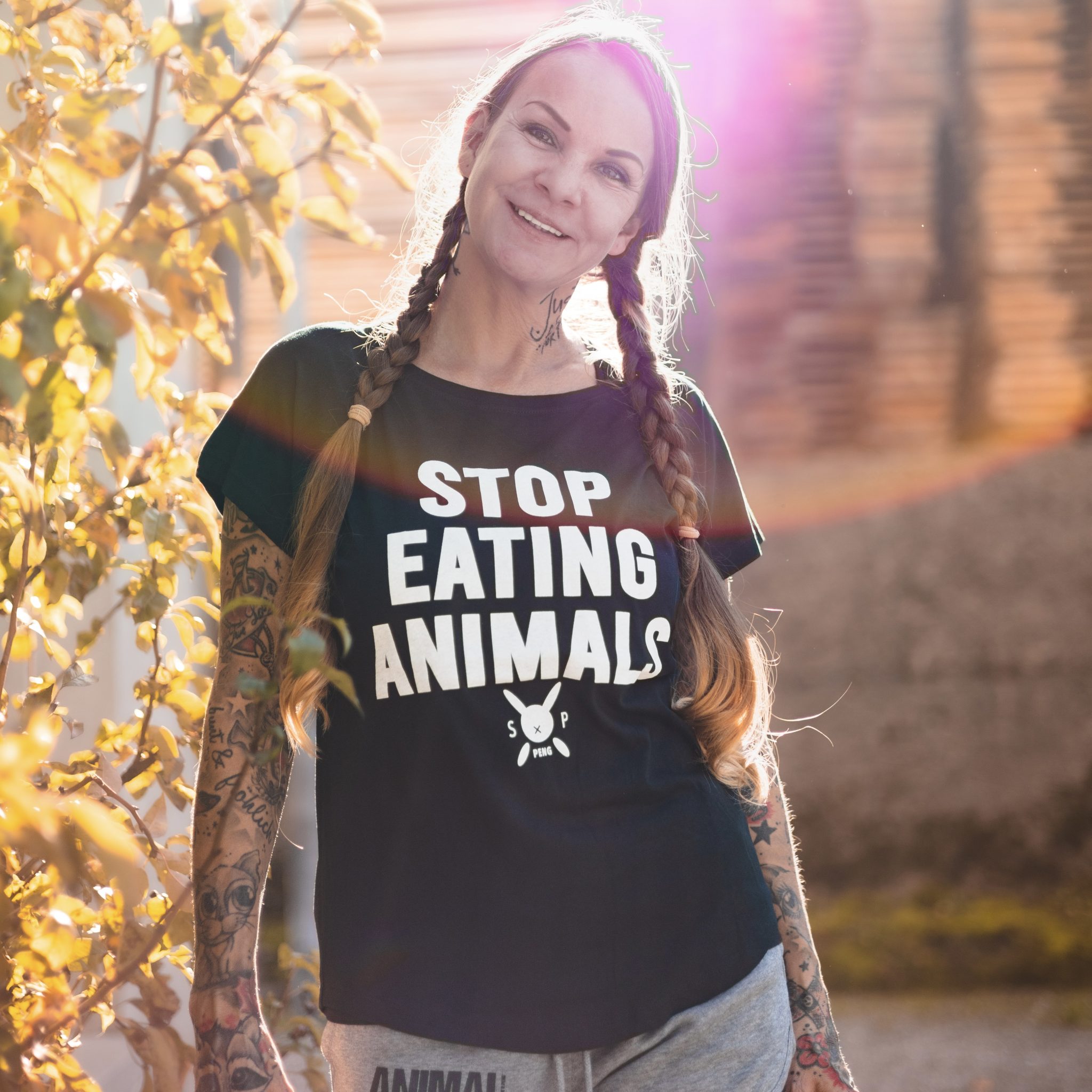 Vegan Fashion Award für Ländle-Tierschützerin: Sandy P. Peng von Peta ...