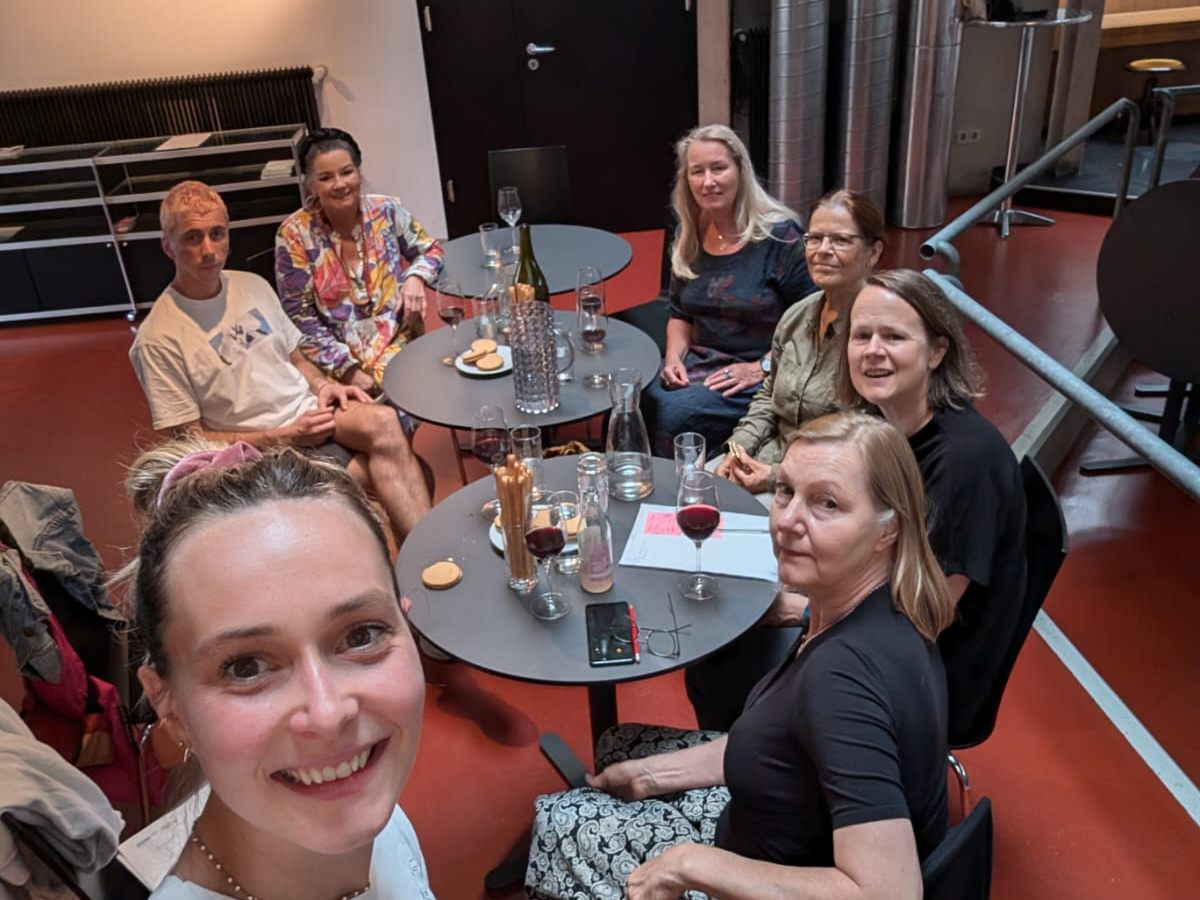 Shared Reading: Gemeinsames Kreatives Lesen im Theater am Saumarkt - VOL.AT